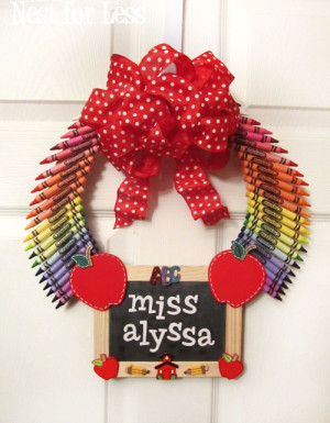 Personalized Teacher Classroom Wreath - How to Nest for Less™