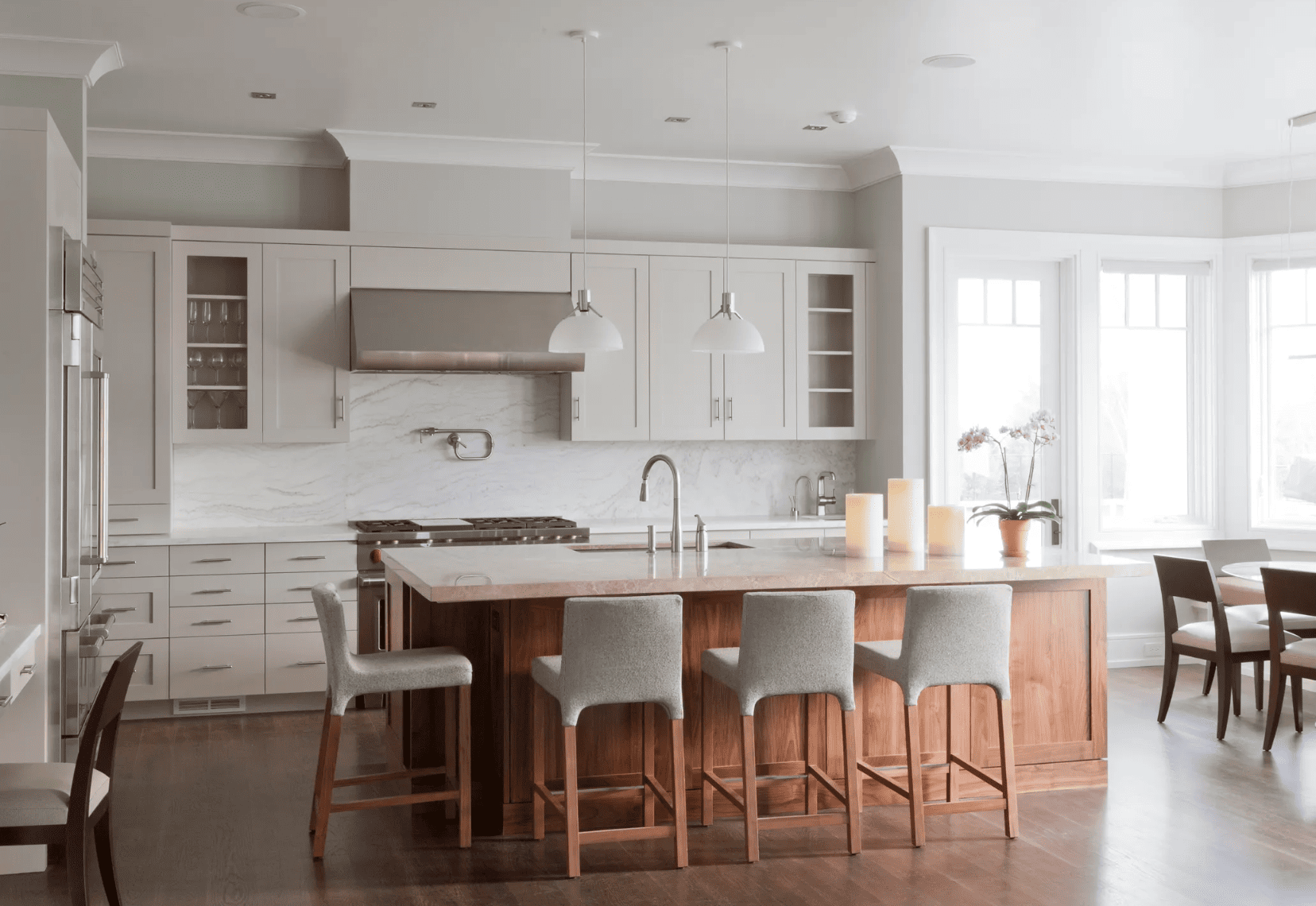 Eider White: A Versatile and Timeless Sherwin Williams Paint Color ...